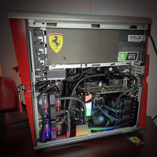 Ferrari F512tr gaming pc | TechPowerUp Case Modding Gallery
