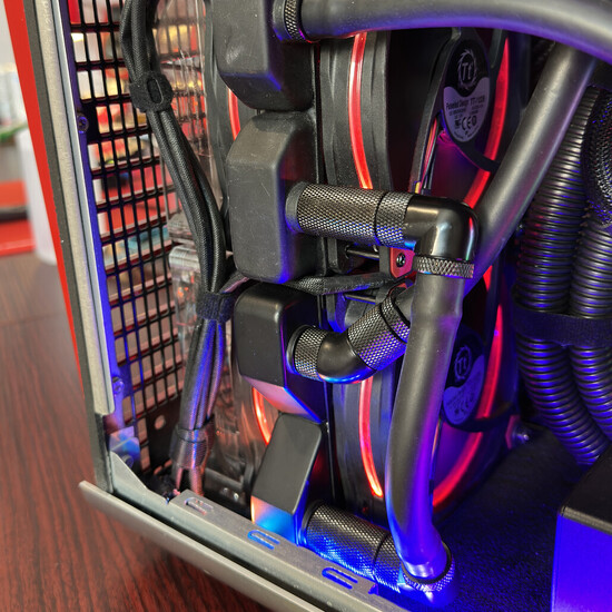 Ferrari F512tr gaming pc | TechPowerUp Case Modding Gallery